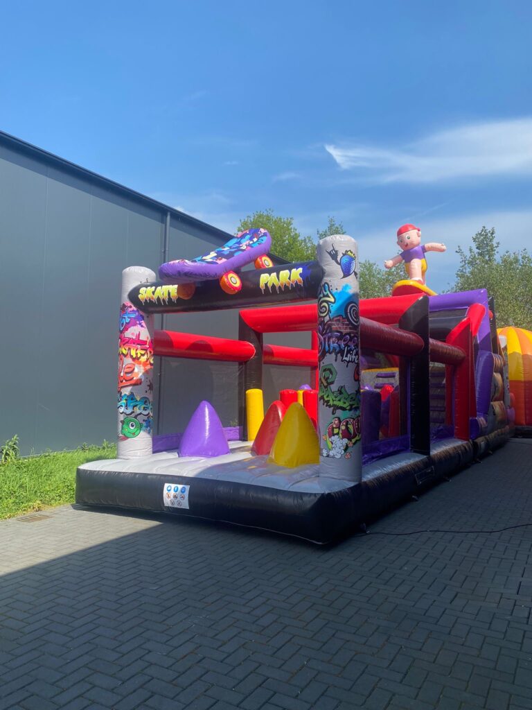 Stormbaan Skatepark - Party en springkussen verhuur Samsam